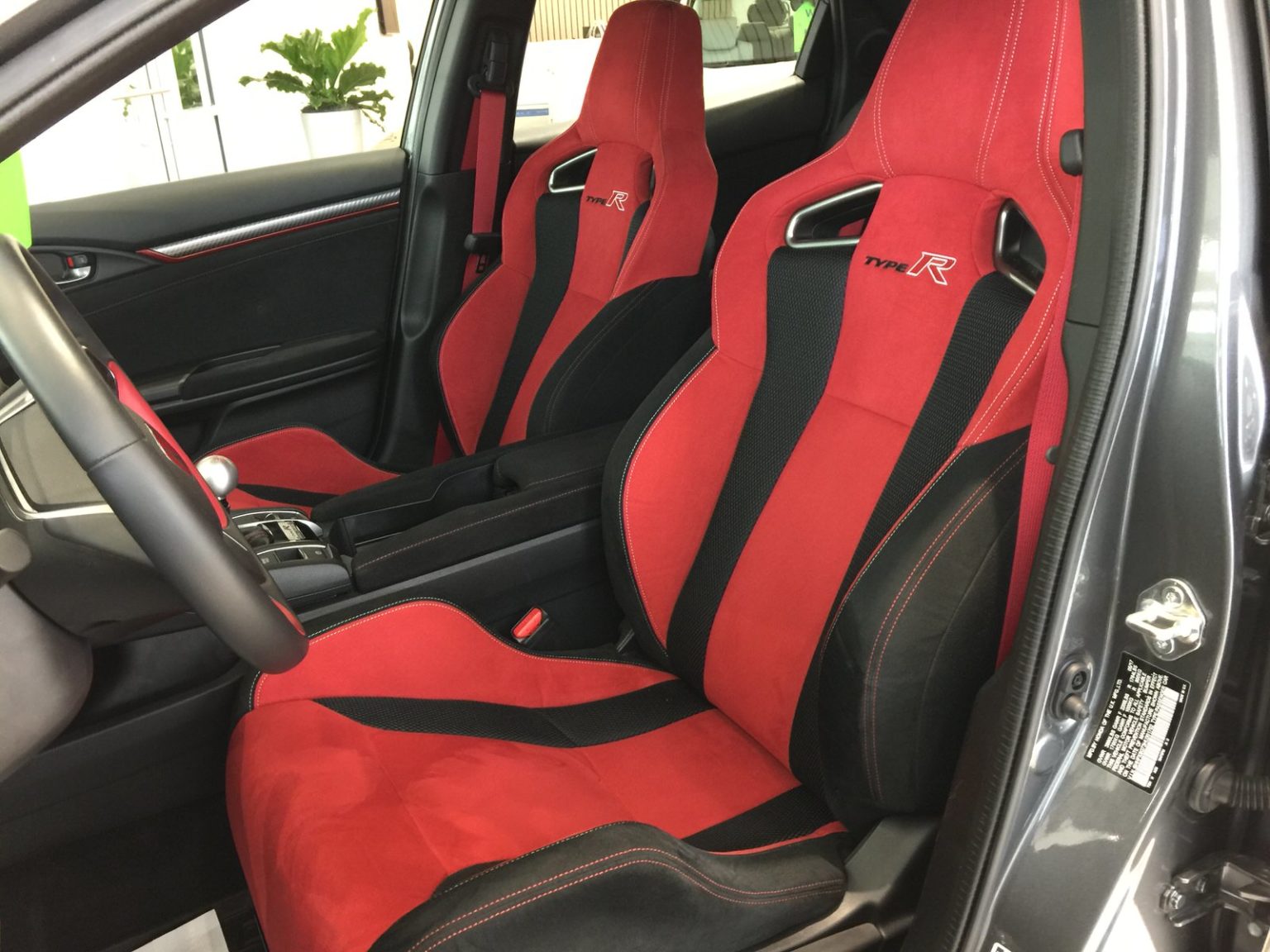 The Honda Civic Type-R: Why It’s the Most Fun Sports Car to Drive ...